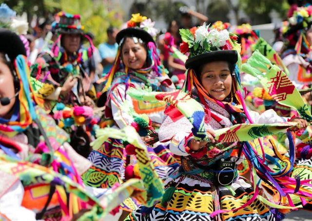 FOLKLORE Y FIESTAS RELIGIOSA