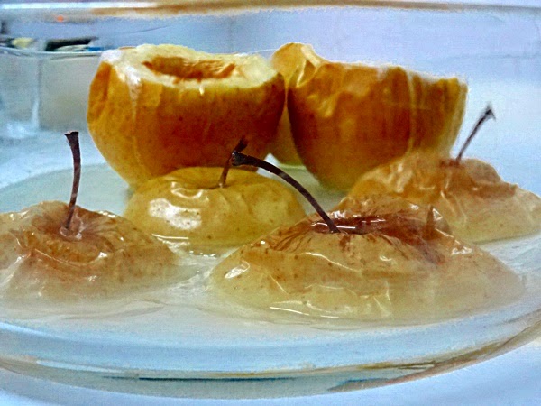 Cuina Cinc: Pomes al forn farcides de crema catalana