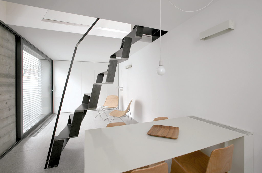 Dekleva Gregoric Arhitekti – a f a s i a