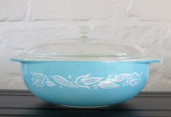 Little Brick Bungalow: Lace Medallion Pyrex