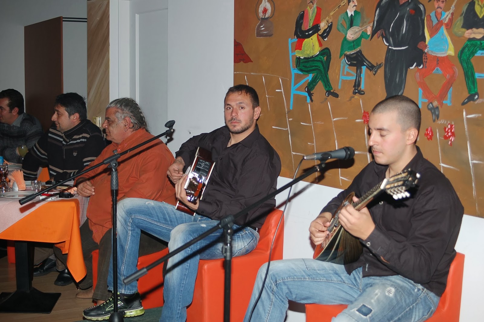 Πινάκιο - Φρέσκιες ειδήσεις... επί πίνακι!: Αποστόλης Φλουτσάκος: Ένας ...