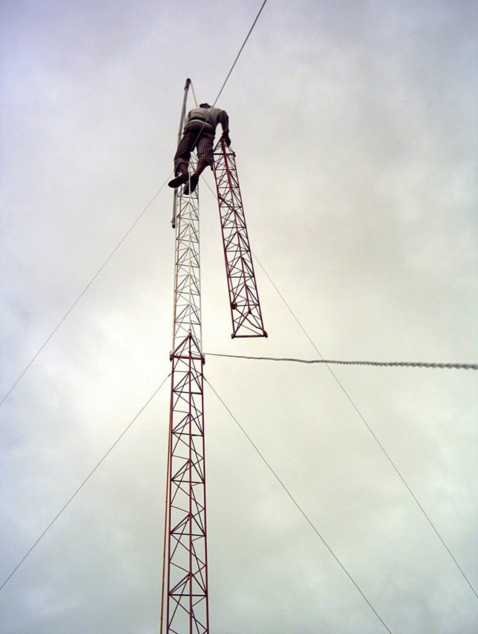 Kegunaan, Fungsi, dan Macam - Macam Tower - Kegunaan