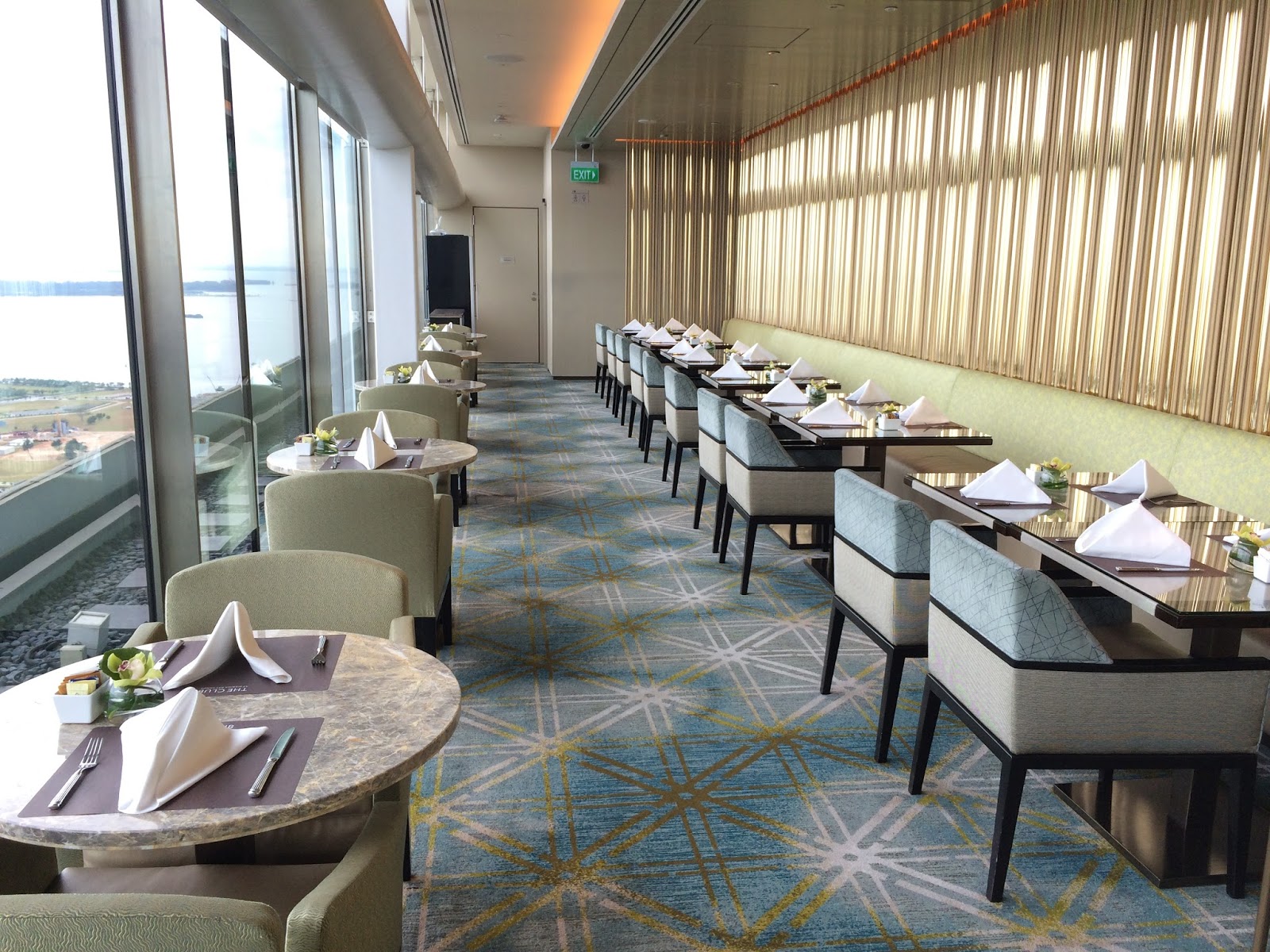 Marina Bay Sands Club Lounge - Singapore - Travel is my favorite Sport