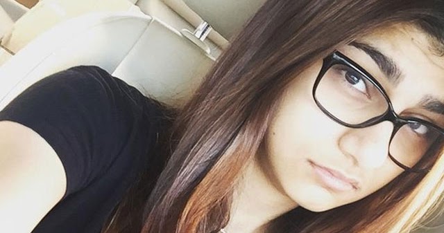 Fakta Kontroversial Mia Khalifa Sang Bintang Film Panas - Berita Aneh dan Unik Terbaru