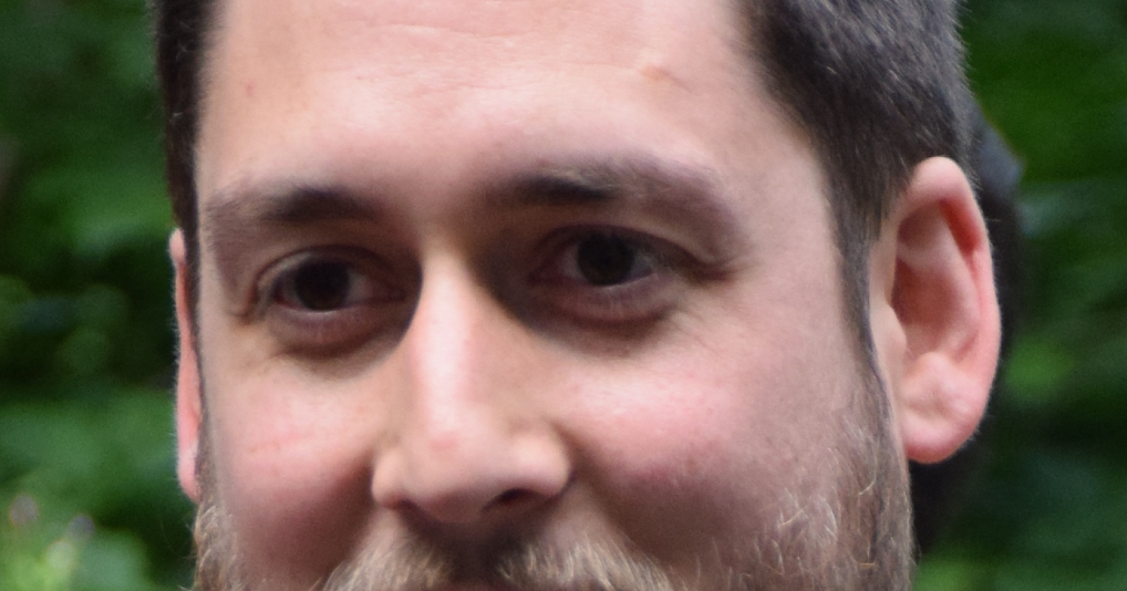 Russell Jones: About Russell