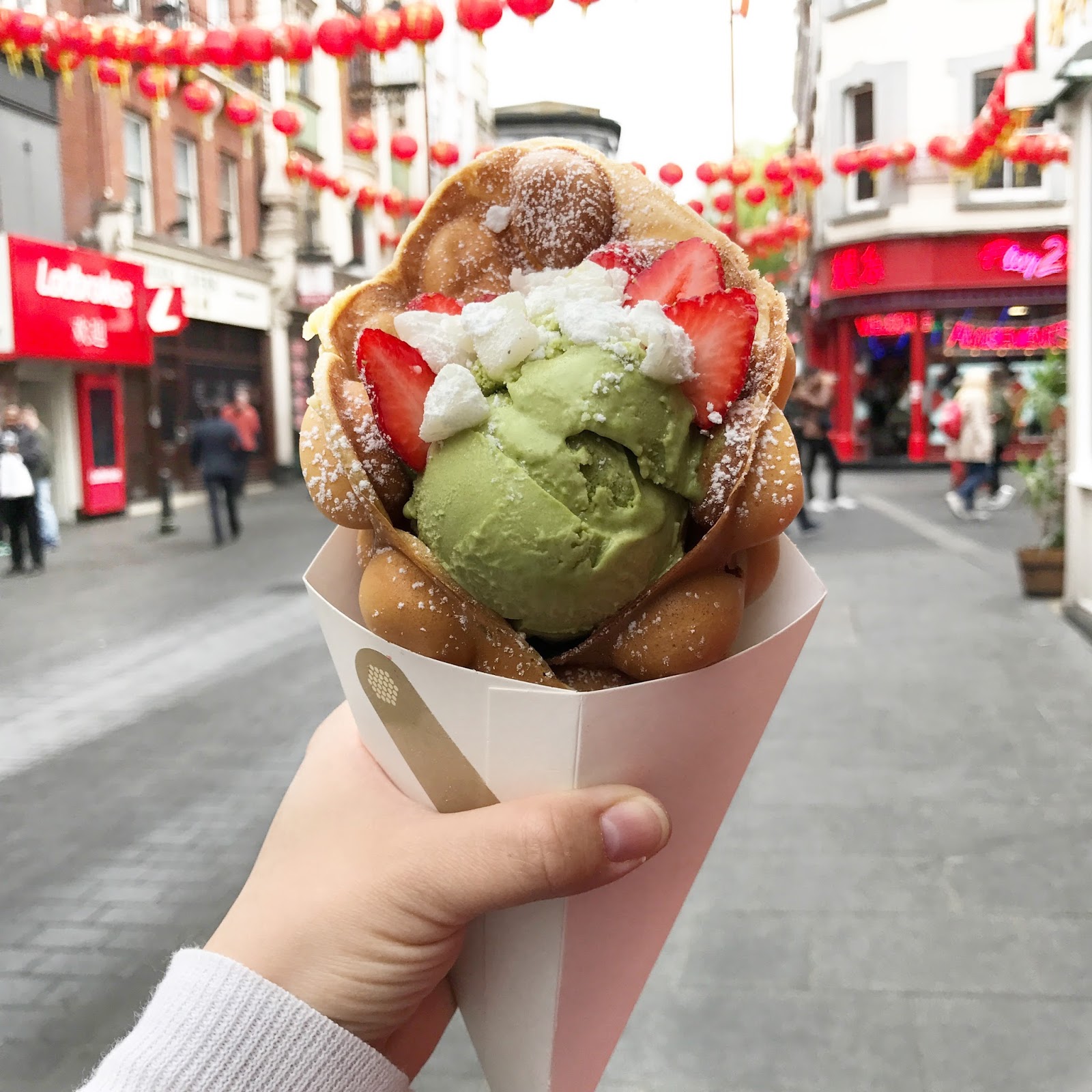 Bubblewrap VS Hatch | Battle of The Eggettes / LUCY LOVES TO EAT