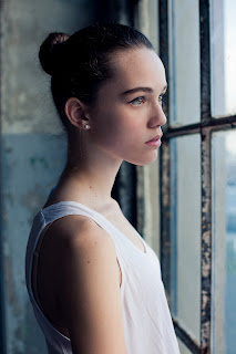 MAJOR MODEL WOMEN: Elaine Carlin by Katie Thompson