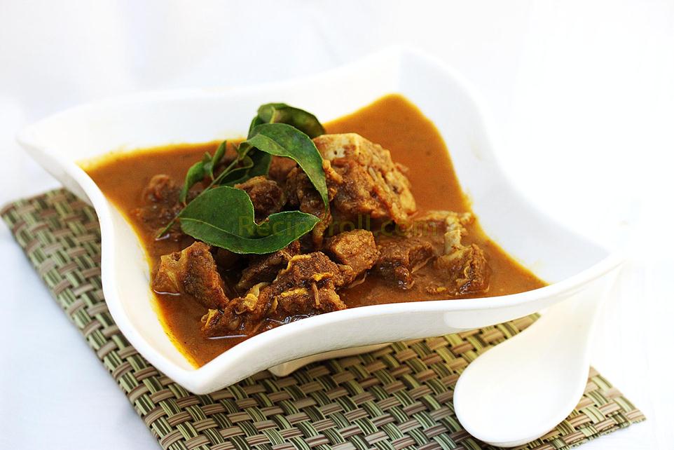 Malabar Mutton Curry / Kannur Style Mutton Curry