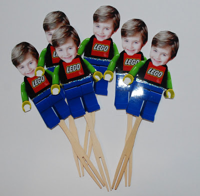 Cake Face Toppers: Lego Cupcake toppers