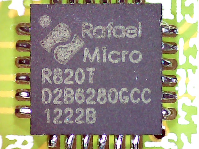 YO2LDK: RTL2832 - R820T vs tuner RTL2832-E4000