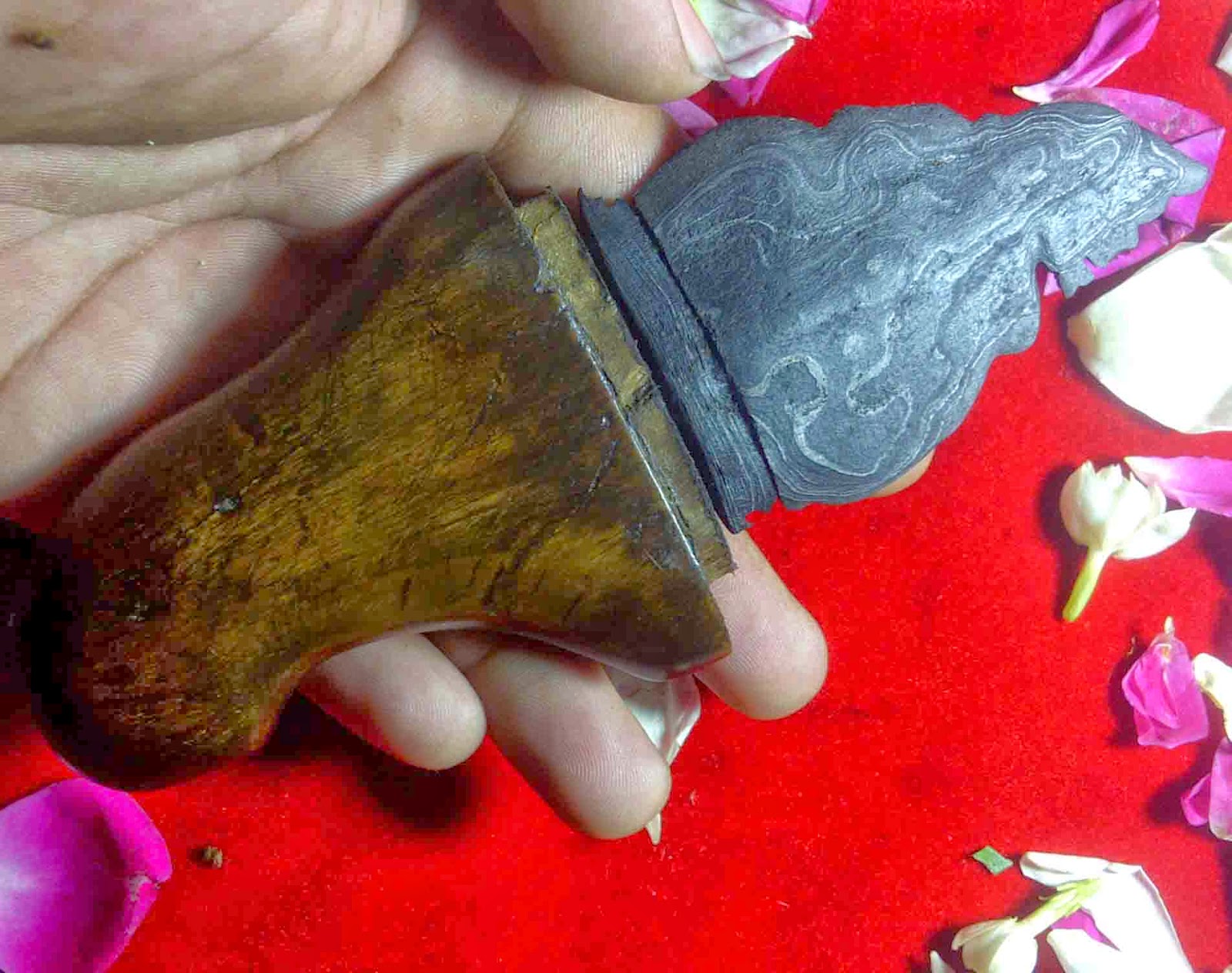 Pusaka Semar Mesem Asli Kuno ~ PUSAKA GUNUNG JATI