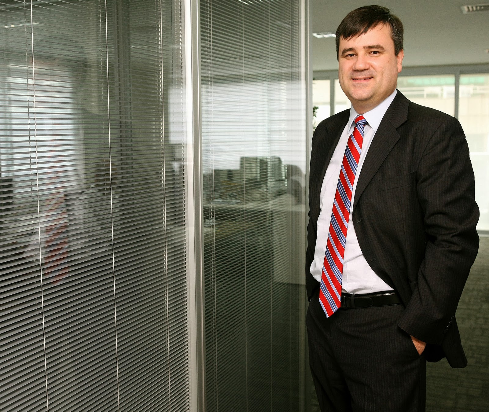 INTERCAMP FIRMA PARCERIA COM B-DATUM - Panorama de Negócios