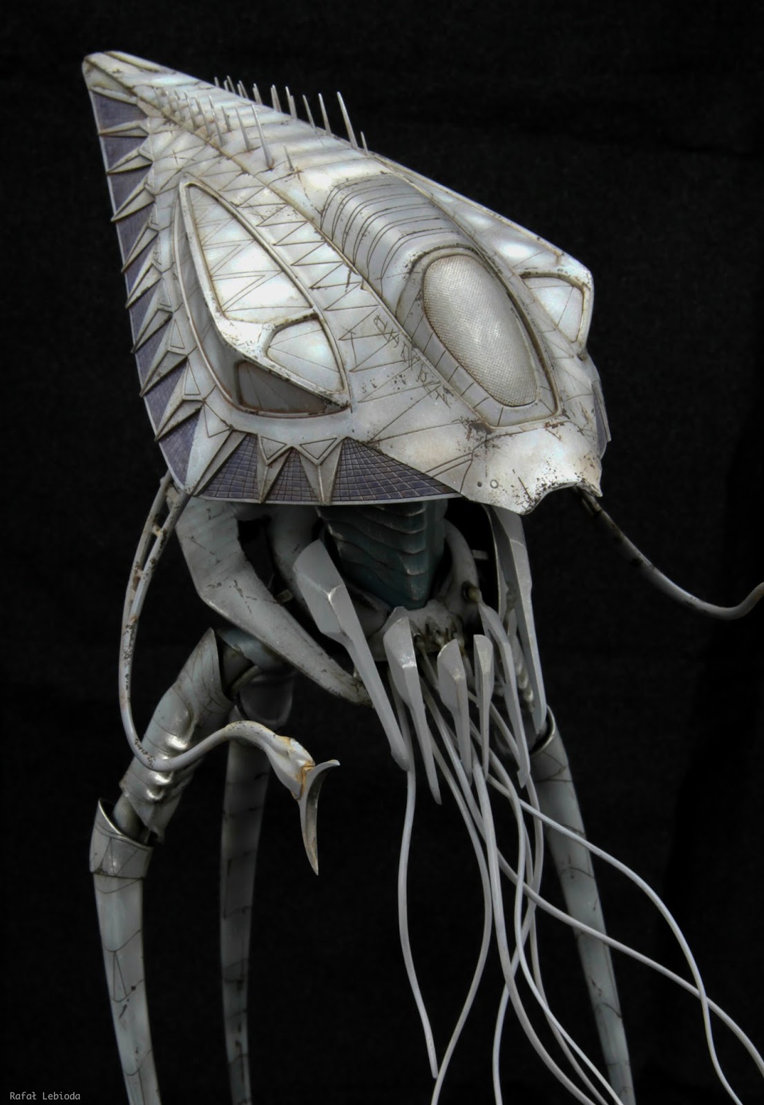 MODEL SECTOR: ALIEN TRIPOD ("War of the Worlds")