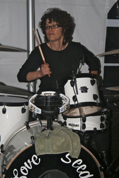 Go-Go's - Marks In Time: Hangin' w/ Unkle D! - featuring Elissa Bello