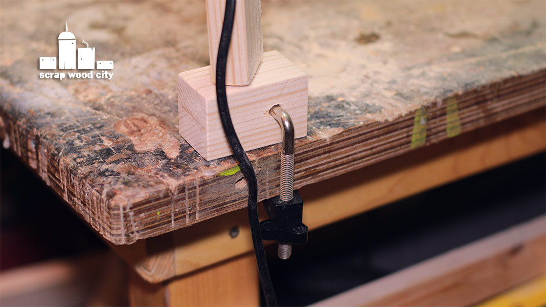 scrap wood city: How to make a super easy DIY upcycled desk lamp
