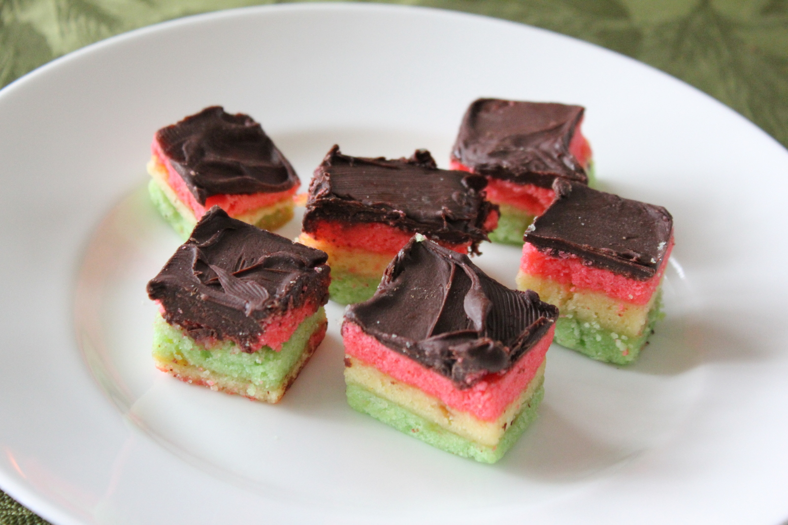 Punkie Pie's Place ...: Italian Neapolitan Cookies aka Venetians