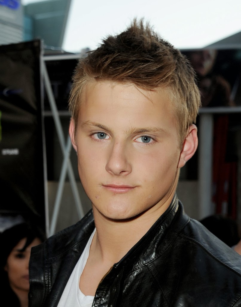 Alexander Ludwig en la premiere de " Lone Survivor " ~ mycaycay