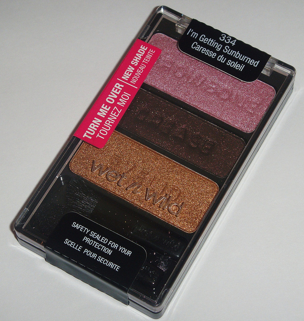 Product Review: Wet n' Wild- I'm Getting Sunburned Color Icon Trio ...