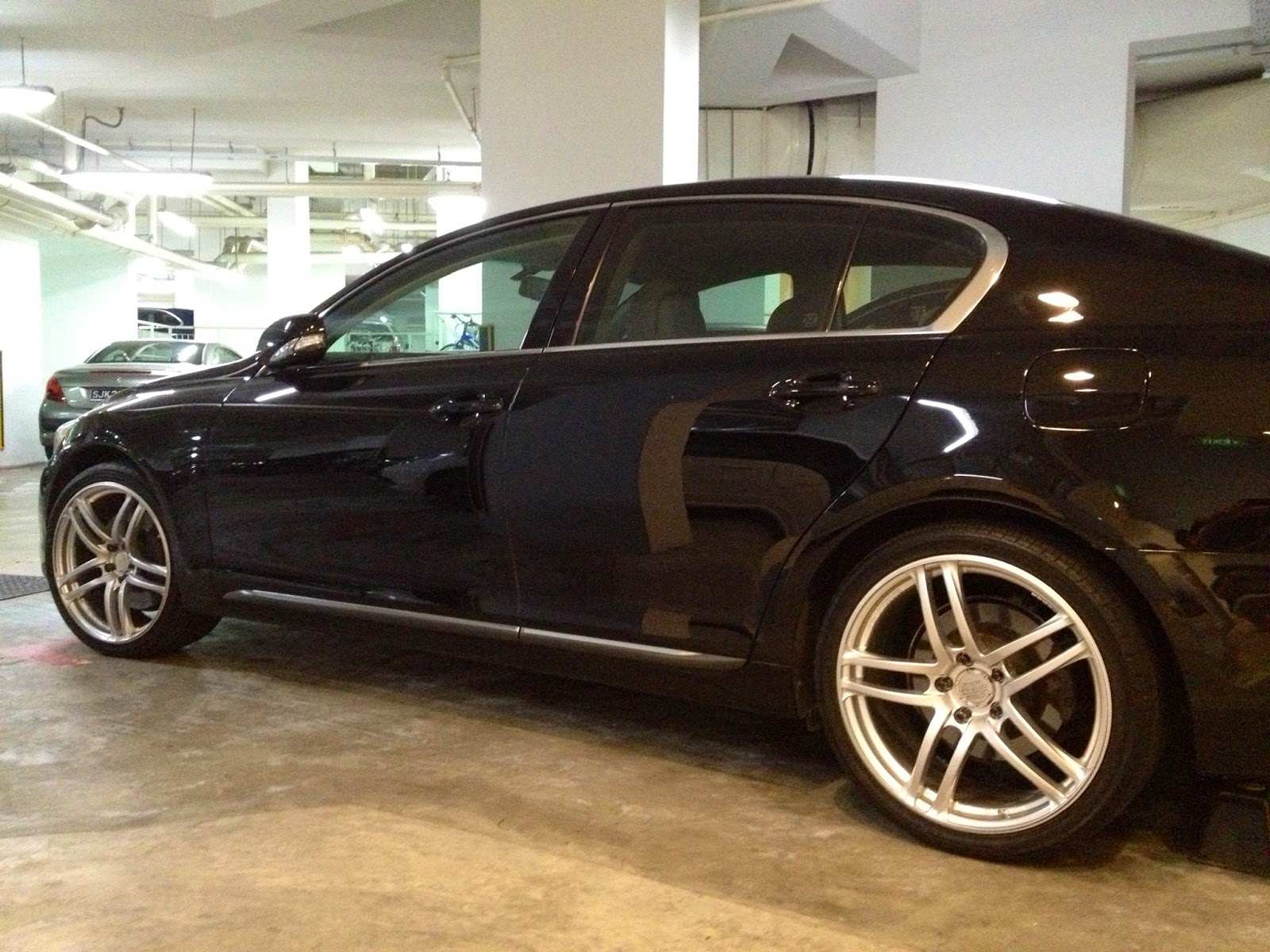 Yokohama Wheels Model AVS T5