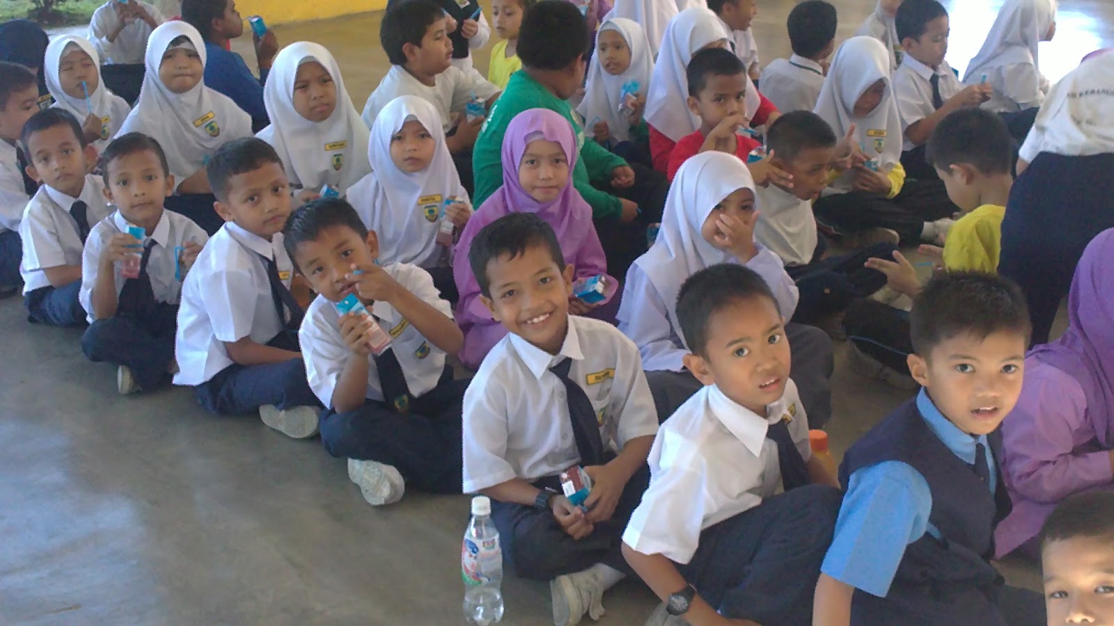 SK ANTARA GAPI: Program Susu Sekolah 1 Malaysia