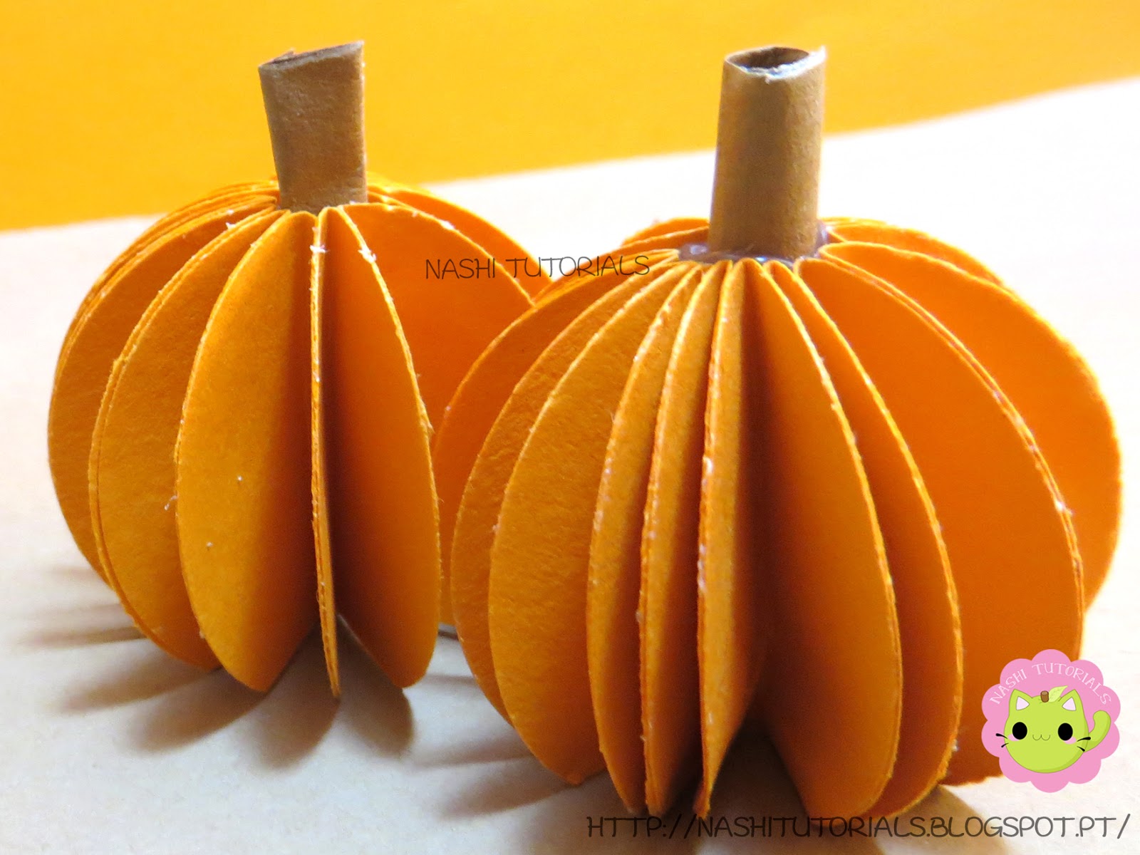 Nashi Tutorials: DIY: How to Make Easy Paper Pumpkins