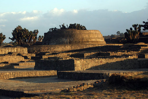 ZONA ARQUEOLÓGICA DE TECOAQUE ~ BITACORA ADVENTURE
