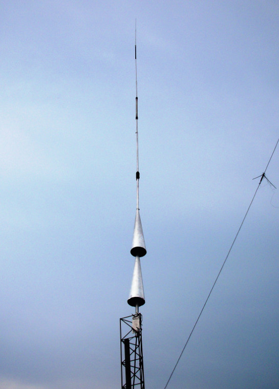 VHF BASE ANTENNA