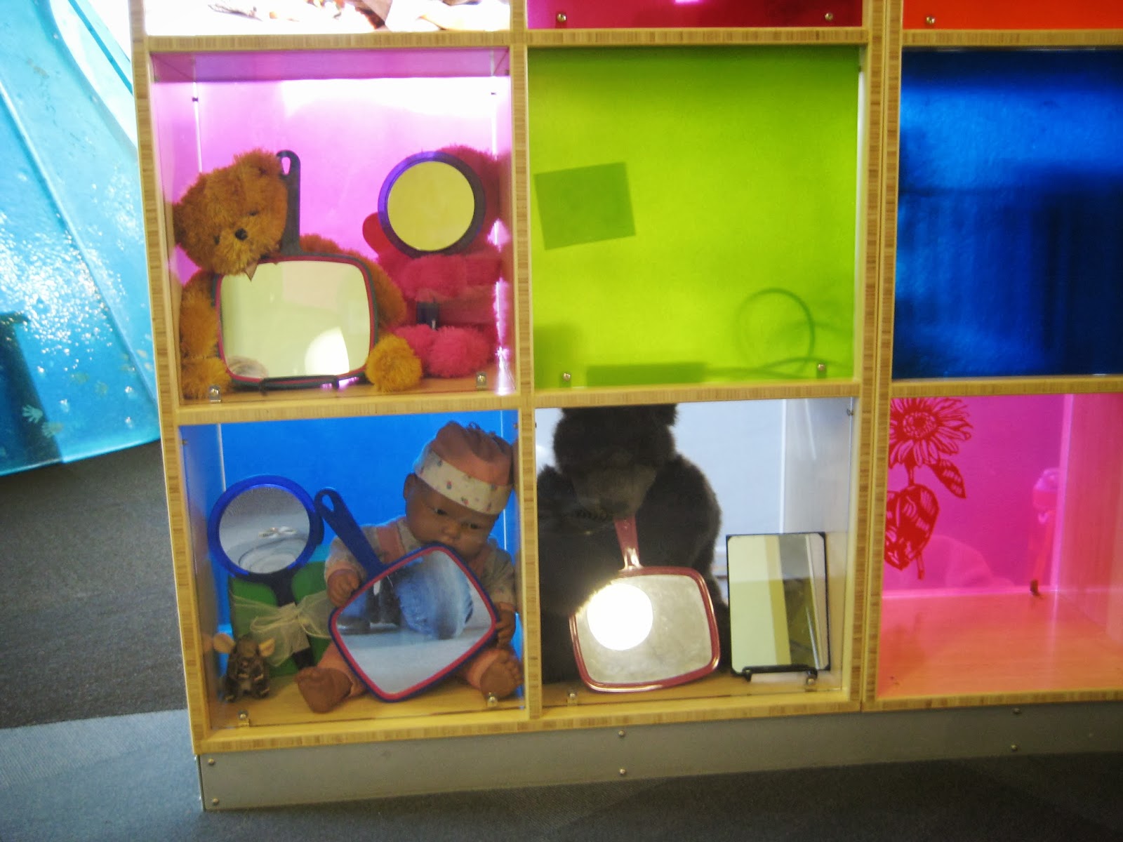 with kiddos @ the library: Baby-friendly Display Ideas