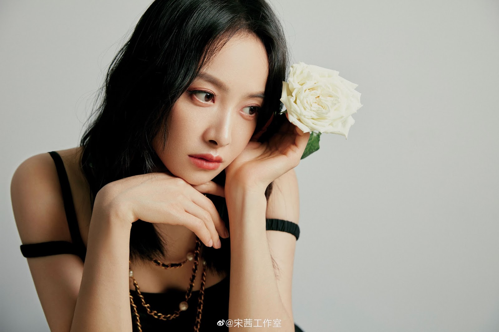 Song Qian Hot