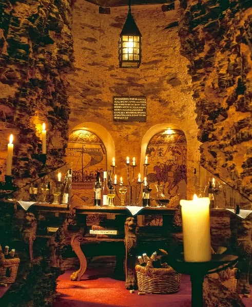 >> Medieval: Castles To Spend The Night