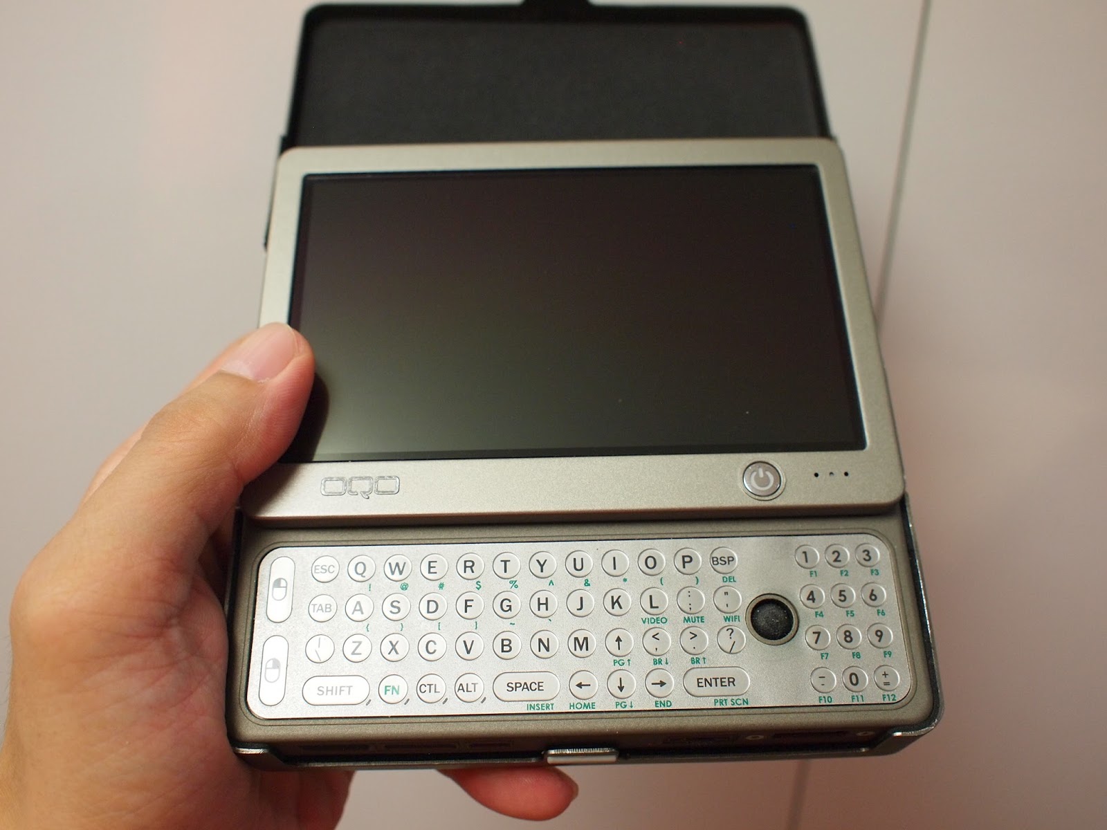 [추억의 초소형 컴퓨터 oqo model 01+ 구입기 + 사용기]