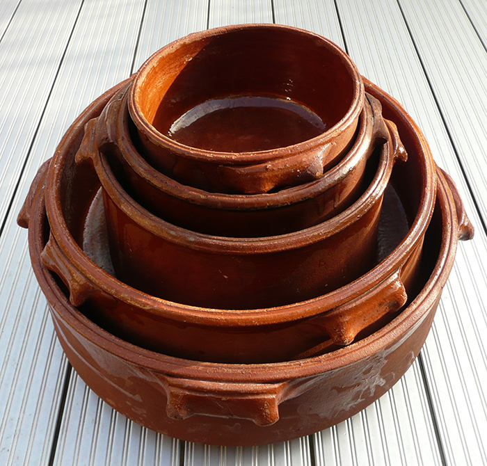 AAA ACCADEMIA AFFAMATI AFFANNATI: Pignatta, pignata, olla pineata, con ...