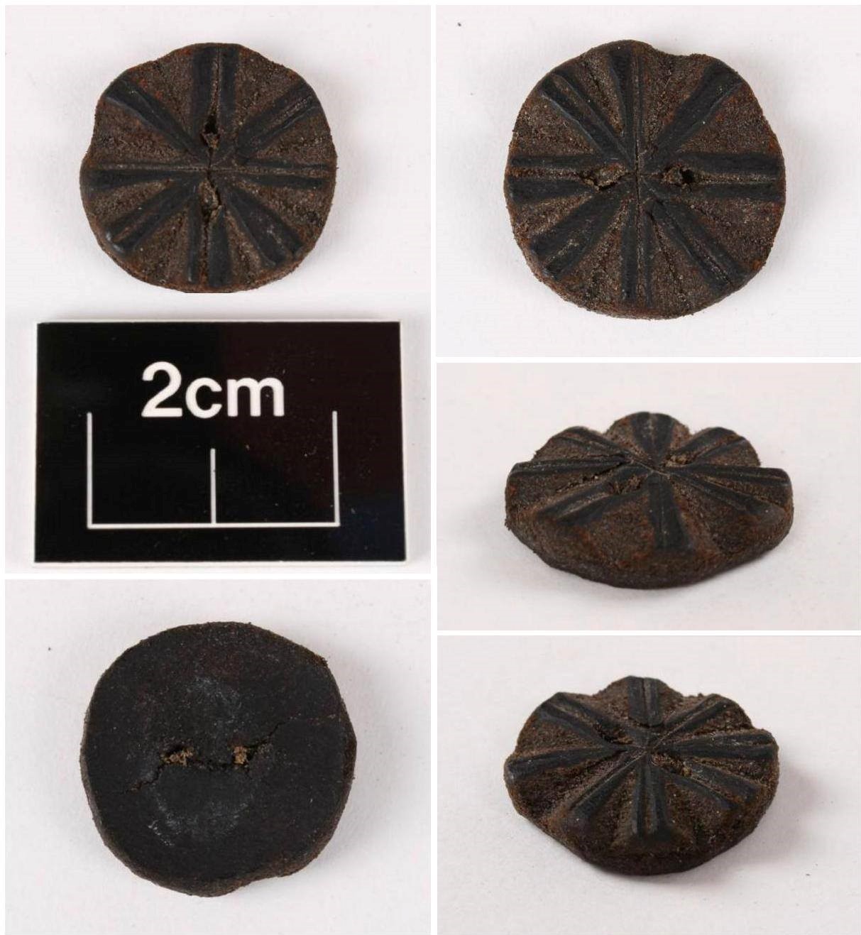 British Tars, 1740-1790: Leather Buttons