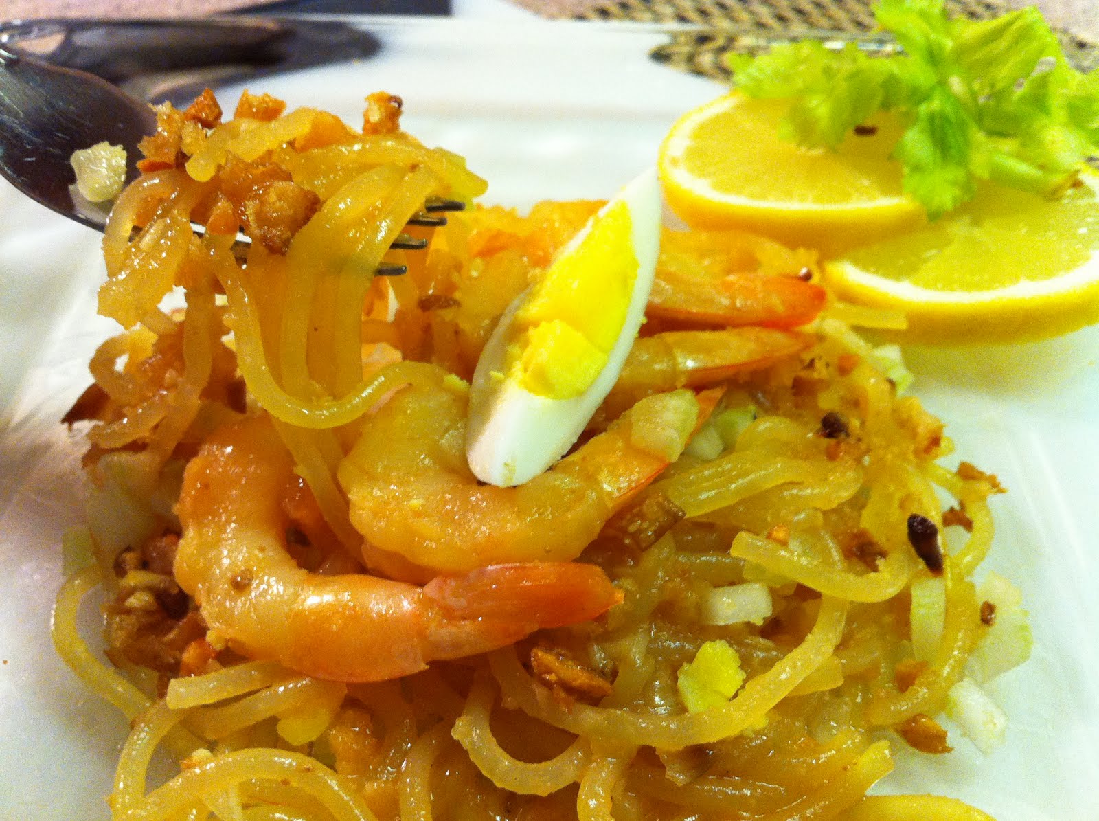 Filipino Food Recipe: My Very Own Pancit Malabon