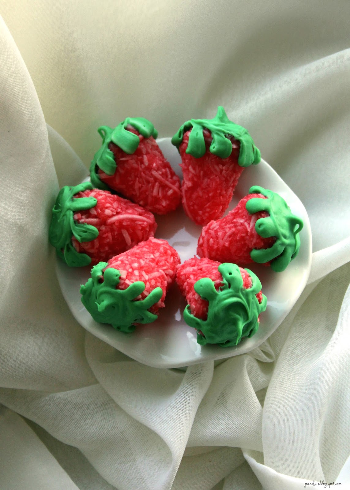 Jo and Sue: Strawberry Candies (and a St. Patrick's Lime Version Too)
