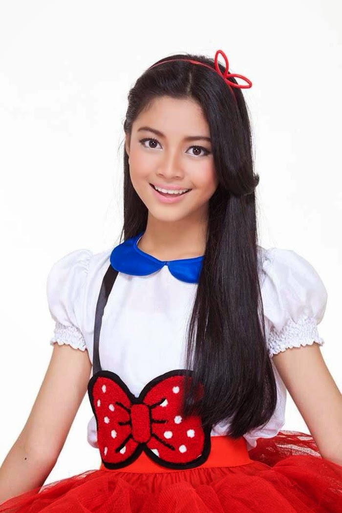 Profil Lengkap, Biodata dan Foto Cantik Yoriko Angeline - Share to all