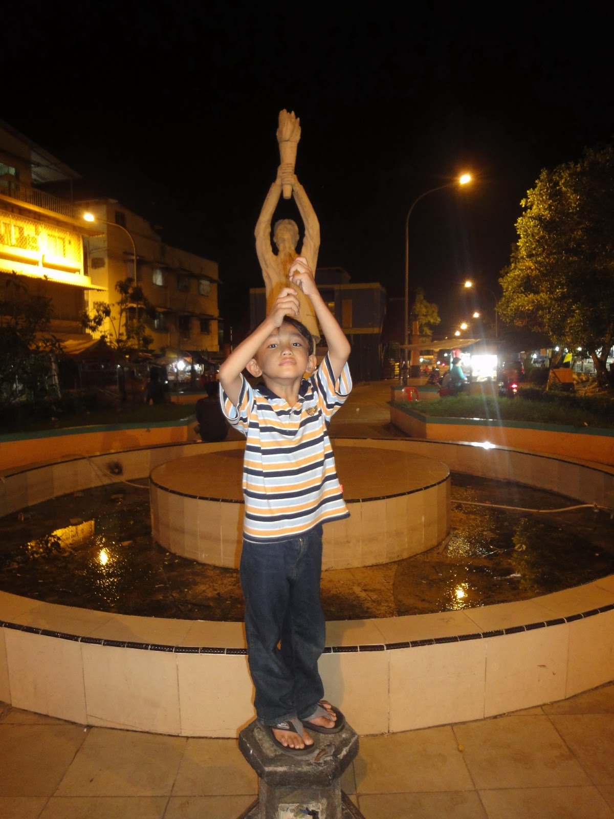 Nik Hassan Hamidi Putra: โรงเรียนทางเลือกนูซันตารา (Nusantara ...