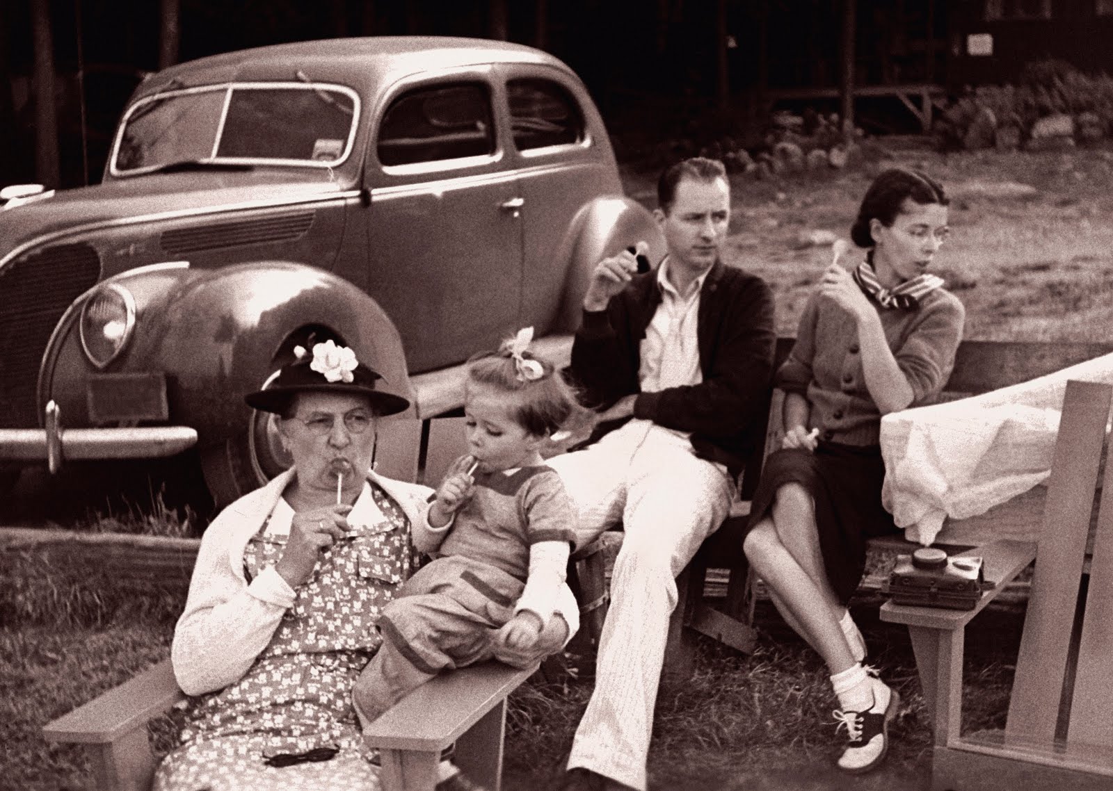 All Free Sources: Beautiful photos For Old Families