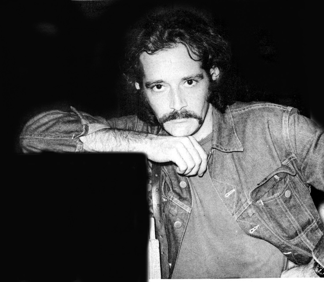 Astros em Revista: CLÁUDIO MARZO - GALERIA P&B