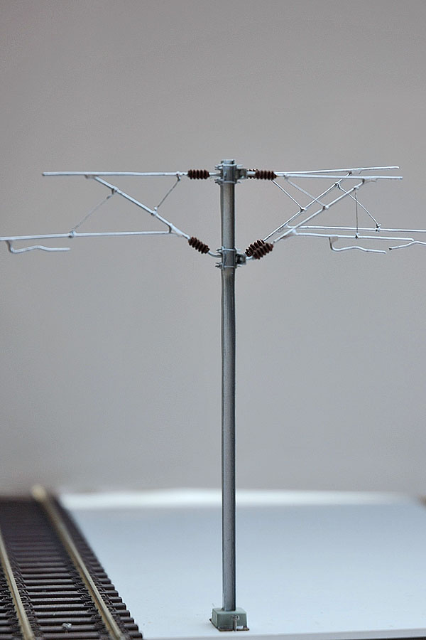 Atelierul lui Anghel: Un nou model de stalp catenara