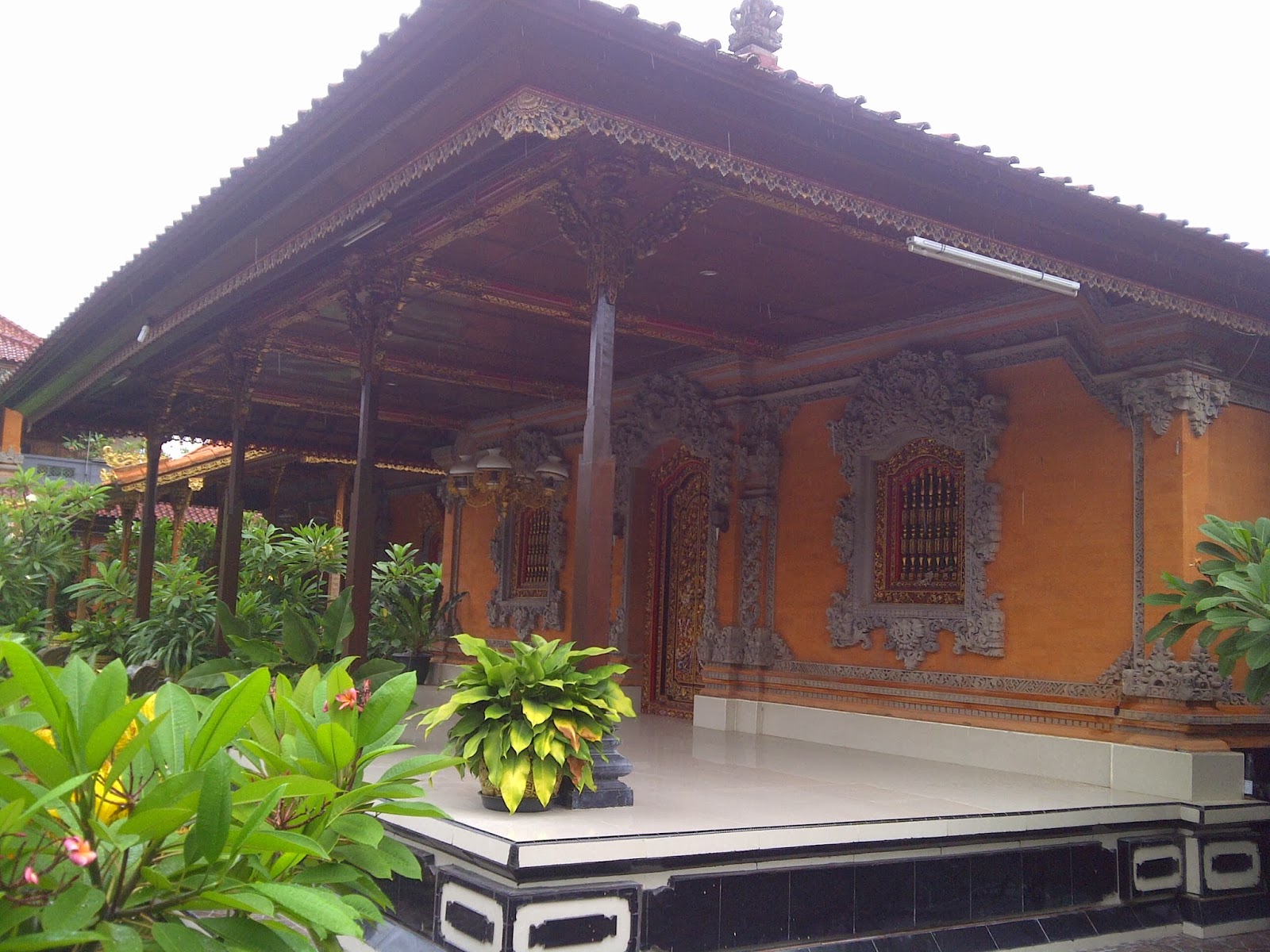 Mupu Ukir: Bale Dangin