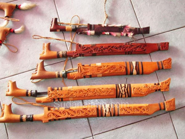 sarong parang: Ciri ciri Parang Ilang