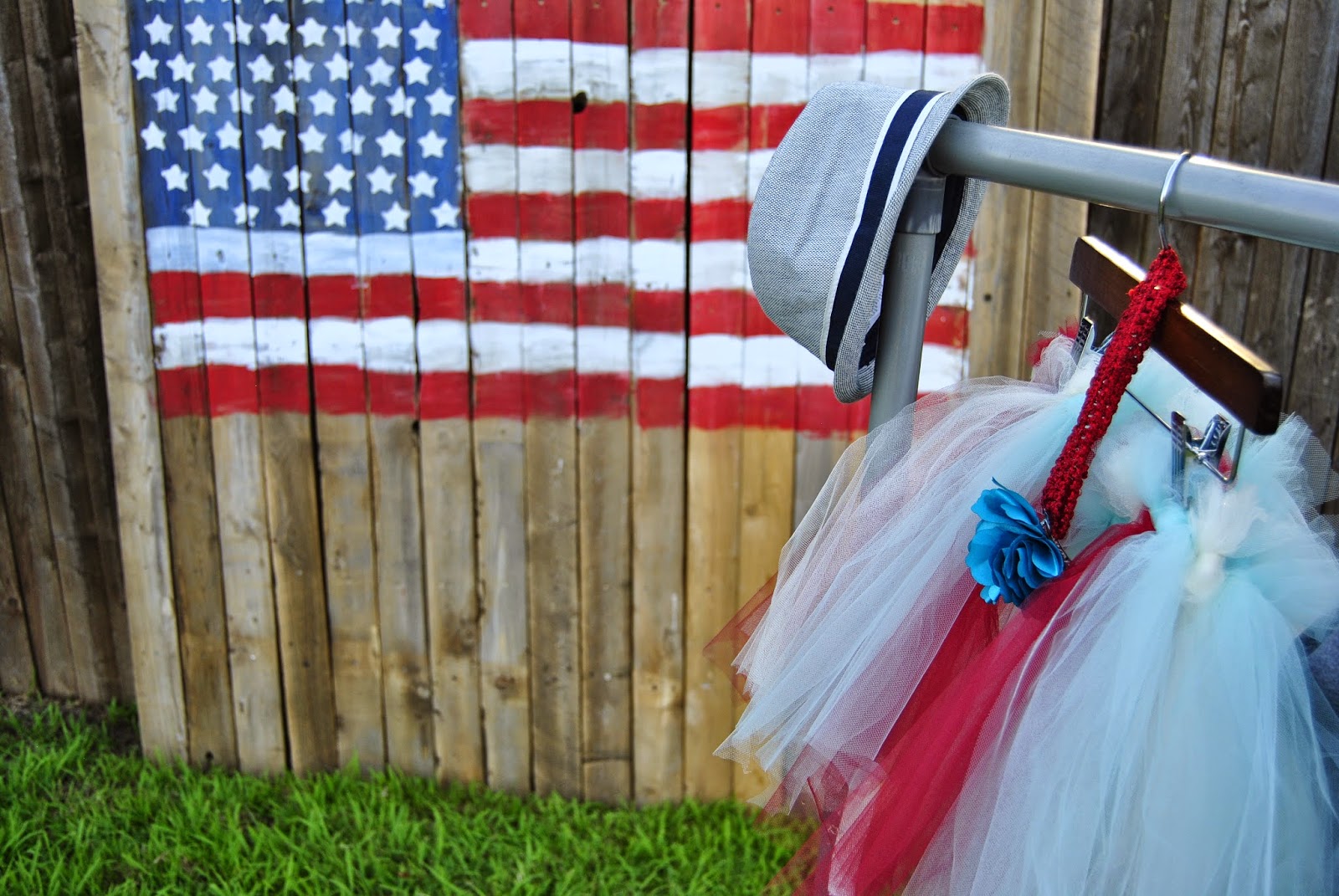 the girl with Panache: Patriotic Vintage Photo Props