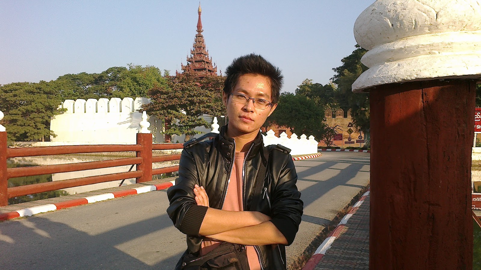 ၿဖိဳးသက္ေအာင္