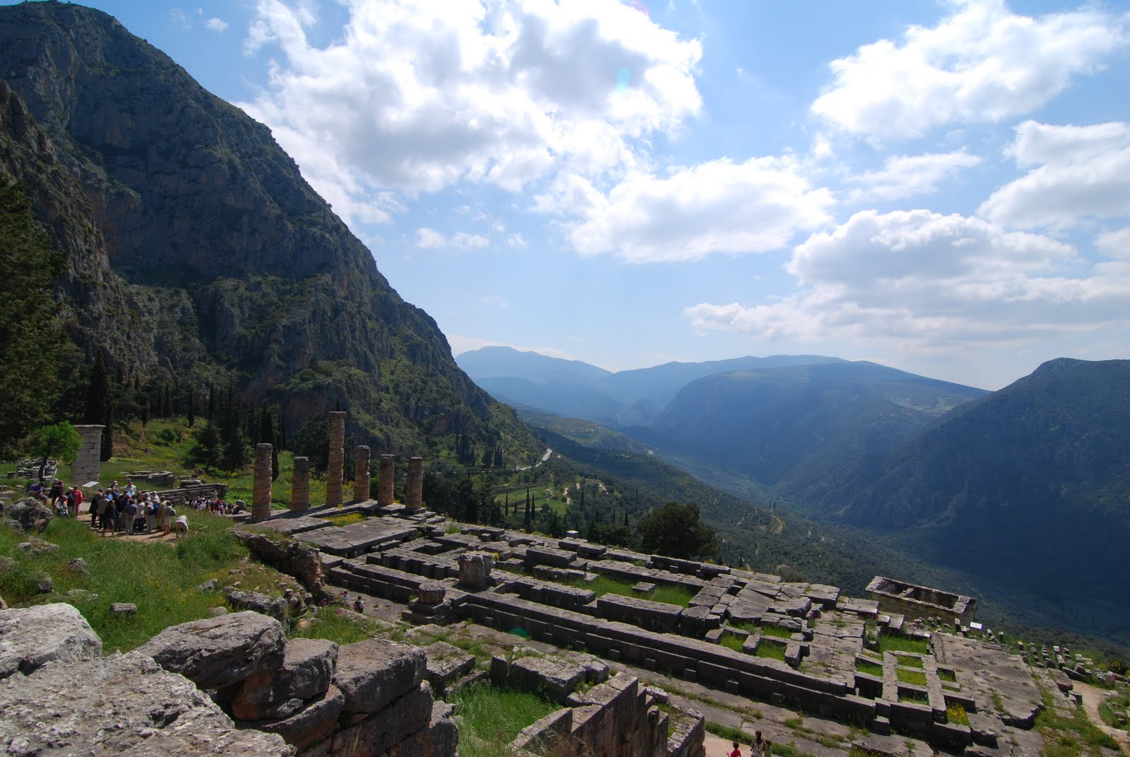 Merhaba, My Friends: National Archaeological Museum + Delphi