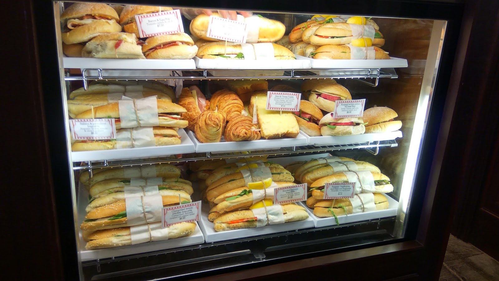 It's About Food!!: Ferg Bakery @ Queenstown