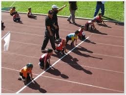 Meniti Suatu Perjalanan: LARIAN PECUT PENGENALAN ACARA LARI PECUT