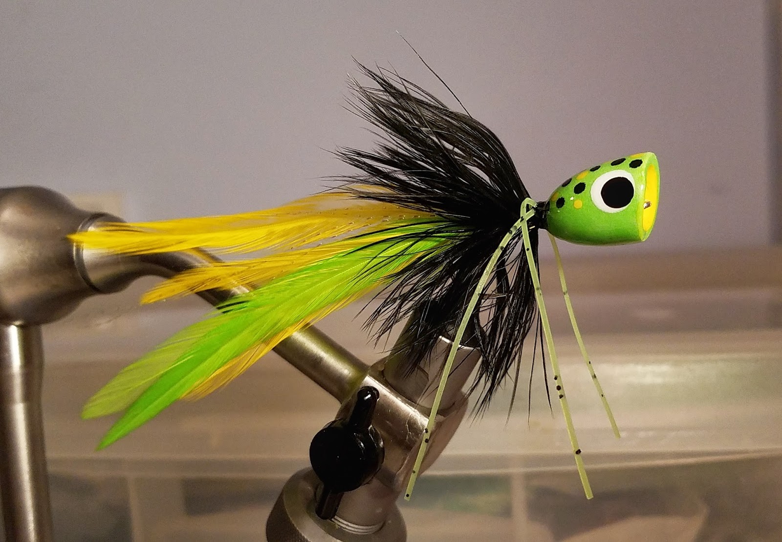 Fish a Fly: Fly tying ... Bass popper flys