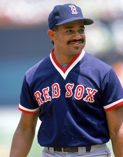 Dominicano Tony Peña suena para manager de Boston Red Sox