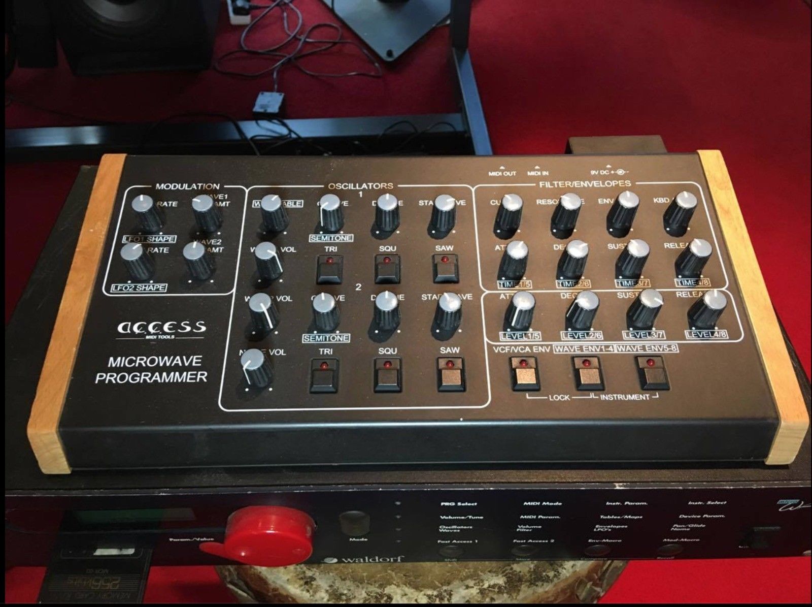 MATRIXSYNTH: Waldorf Microwave Synth Version 1 + Access Midi Programmer ...